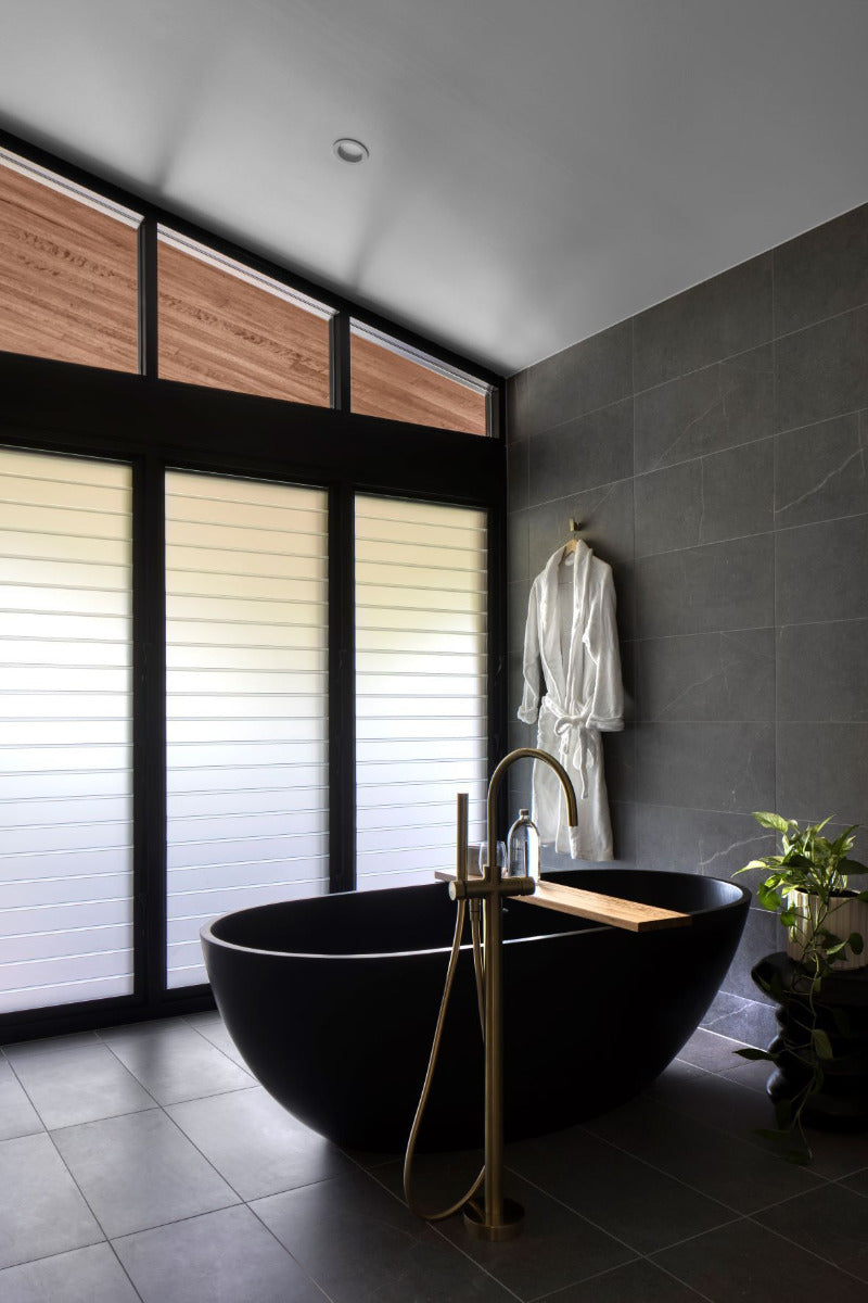 Hugi Matte Black Oval Stone Bath - 1700mm - B003-B – Stonebaths